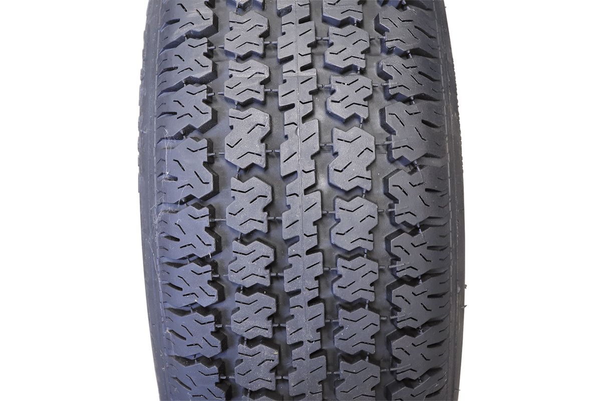 C2 1965 Chevrolet Corvette Direct-Bolt Knockoff Wheel & Tire Package ...