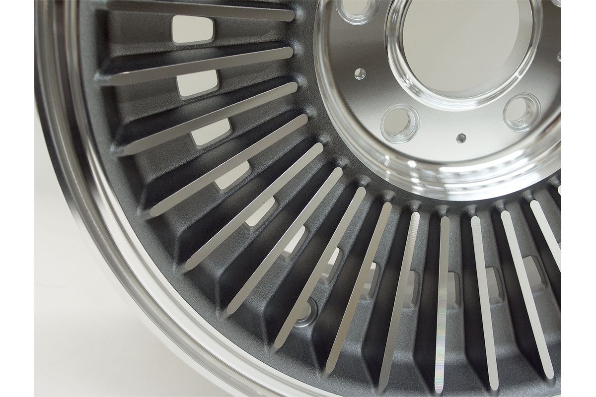 C2 1965-1966 Chevrolet Corvette Direct-Bolt Knock-Off Wheel - Dark Face ...